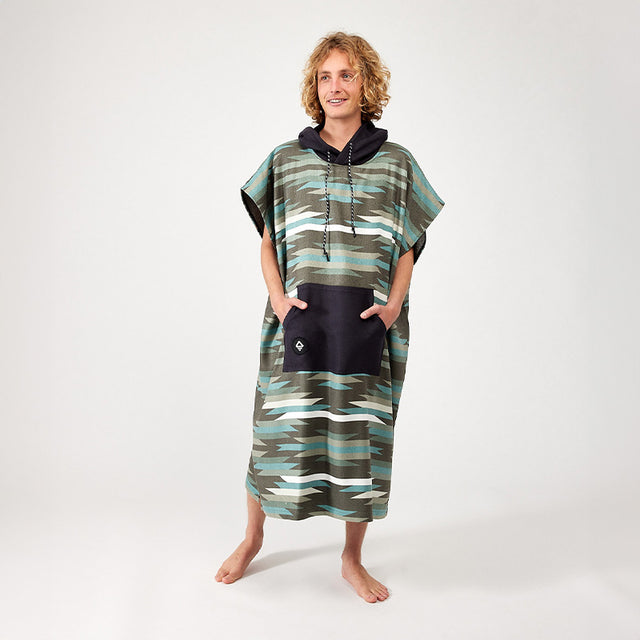 Jackson Green Changing Poncho | Green Surf Poncho | Nomadix